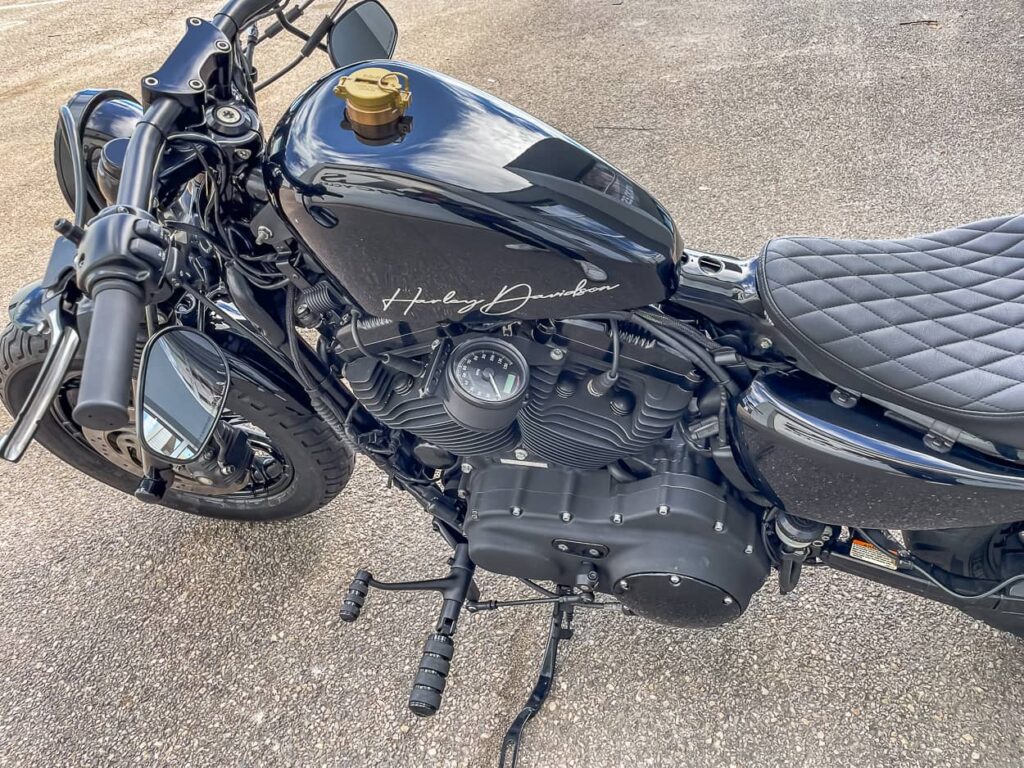 La préparation d'une Harley-Davidson Forty Eight par nos ateliers